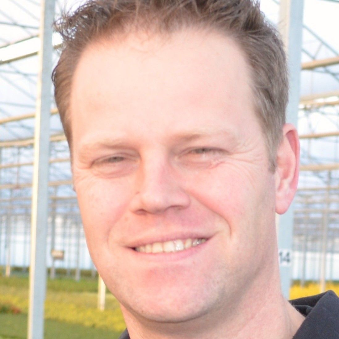 B. van Roessel Tuinplanten - FloraXchange